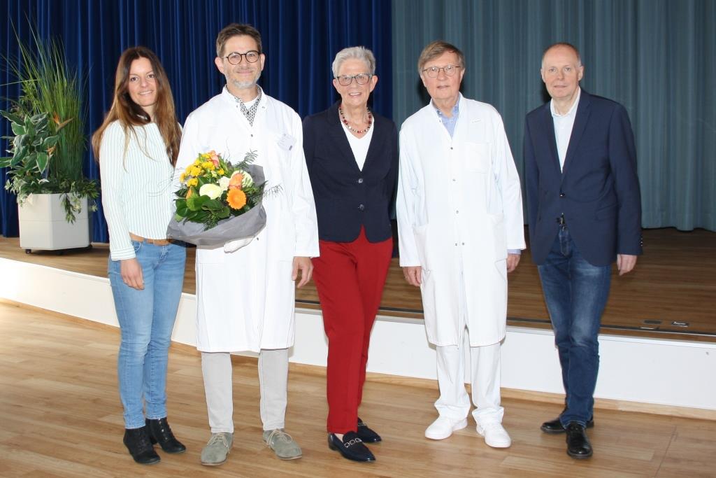 Neuer Chefarzt der Pneumologie: DGD Lungenklinik Hemer begrüßt Professor Kaid Darwiche | DGD ...